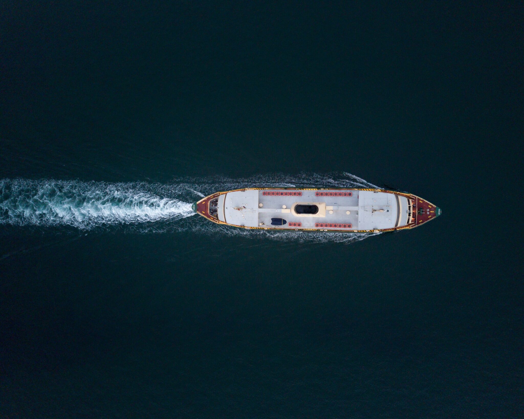 ¿Qué es un dique seco y cómo funciona? - SYM Naval